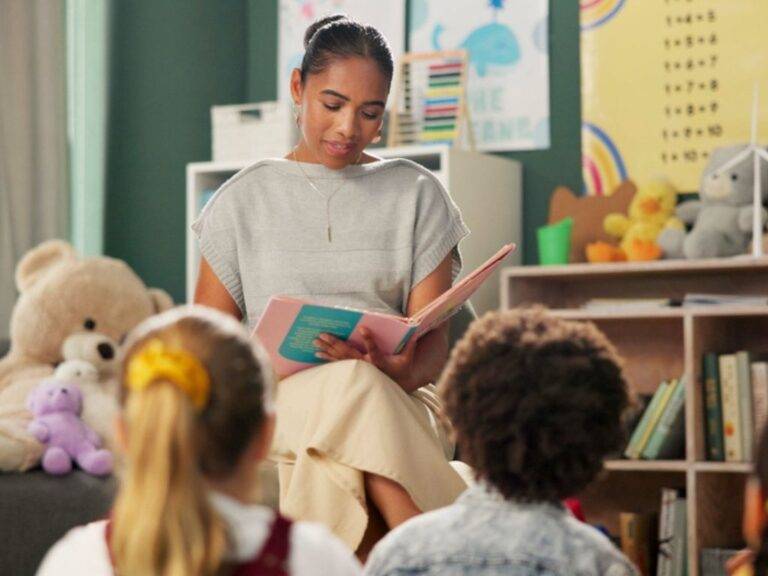 9 Tips to be a Good Listener As a Students | by Dr. Kishore's Ratnam